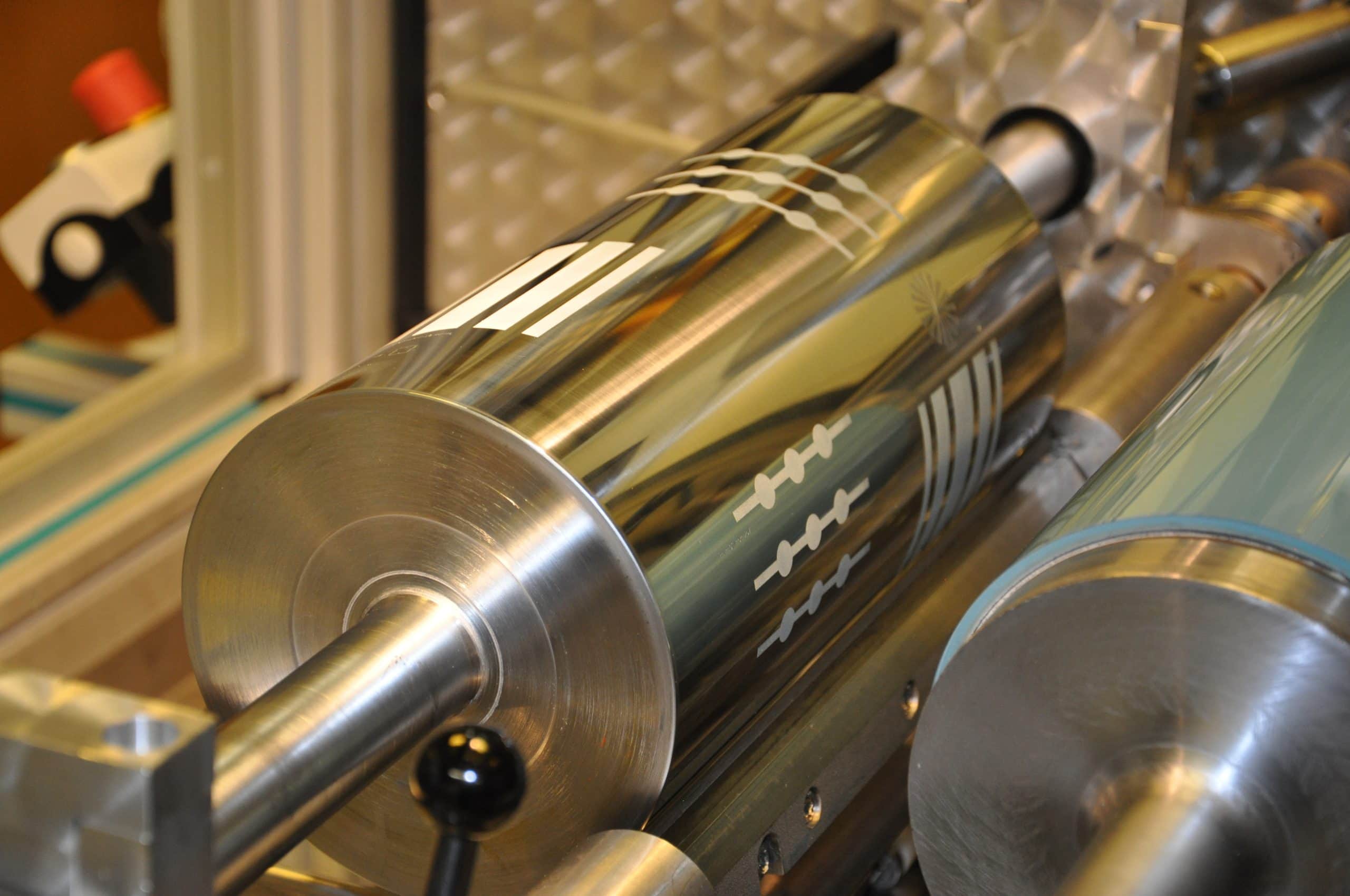 Rolle-zu-Rolle Nanoimprint-Anlage » MATERIALS