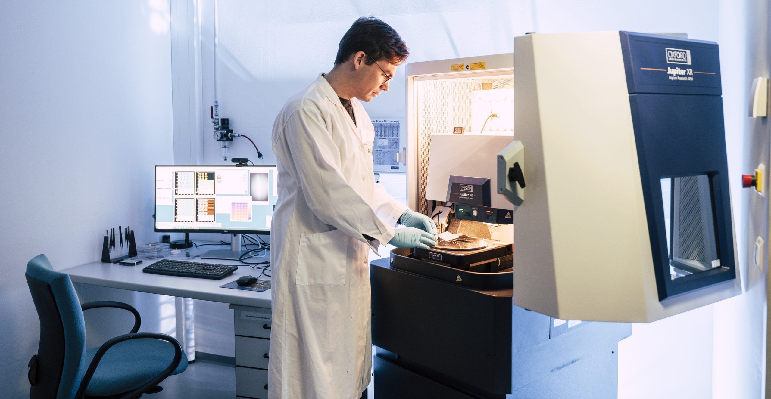 Surface Characterization Lab » MATERIALS