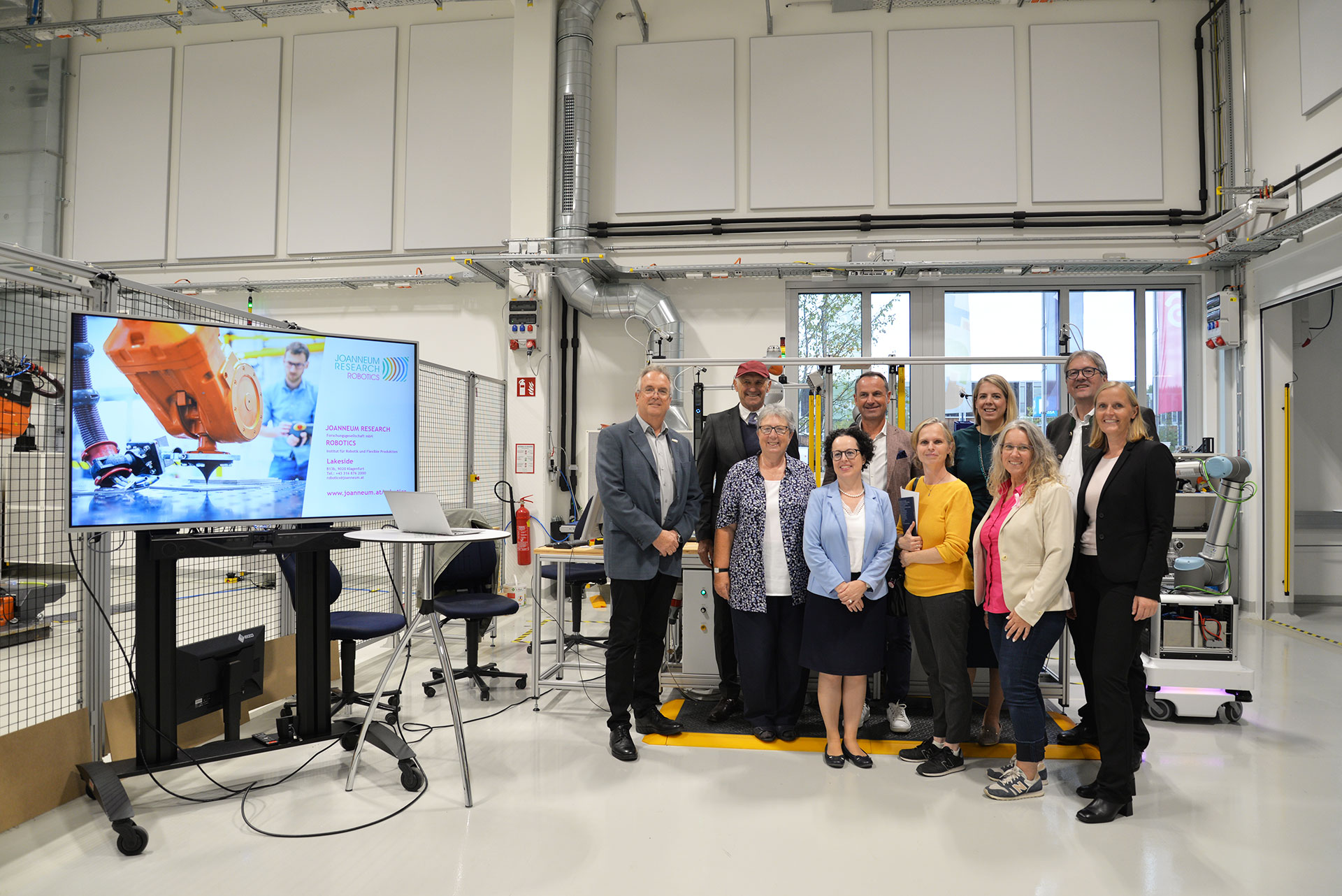 Ein Besonderer Besuch Im Robotics Solution Center Robotics